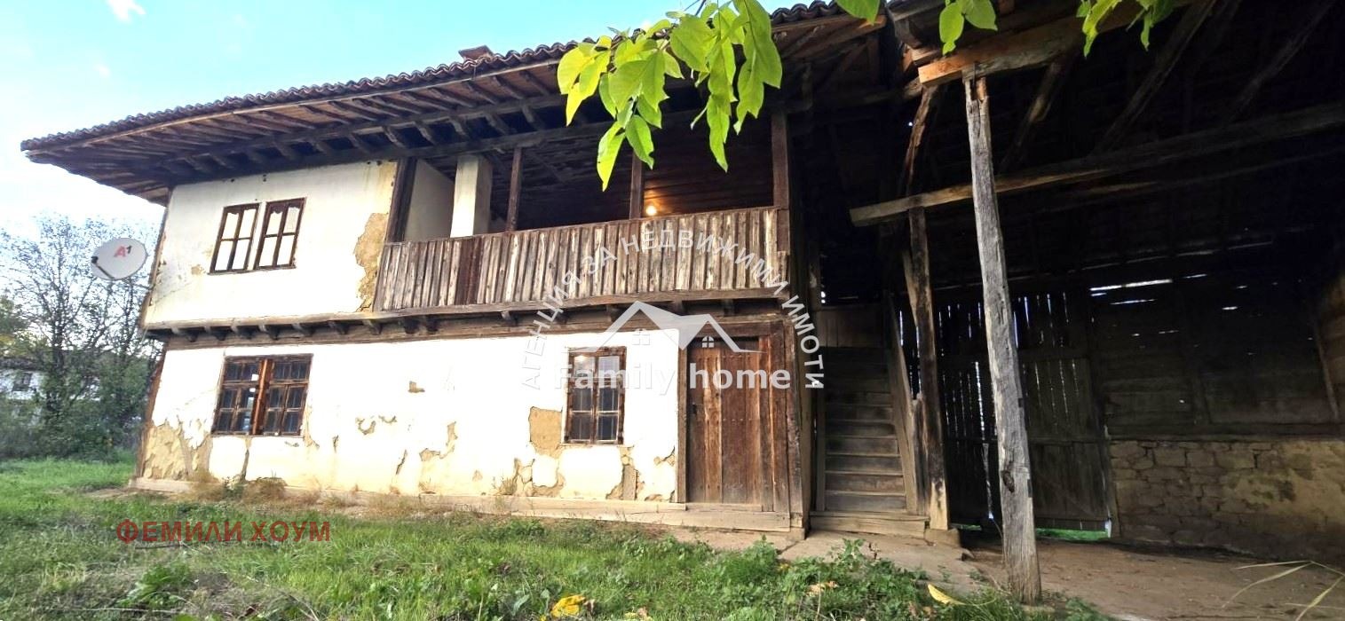 Продава КЪЩА в област Велико Търново, гр. Елена - 90 кв.м / 37 500 € 73 ...